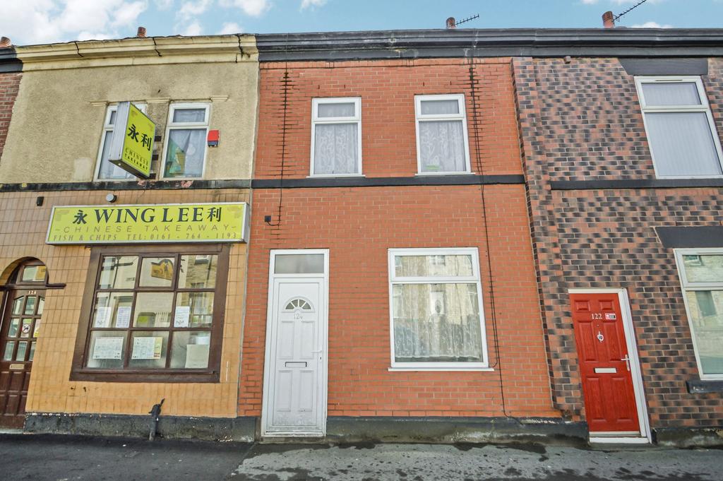 Bell Lane, Bury, BL9 2 bed terraced house - £795 pcm (£183 pw)