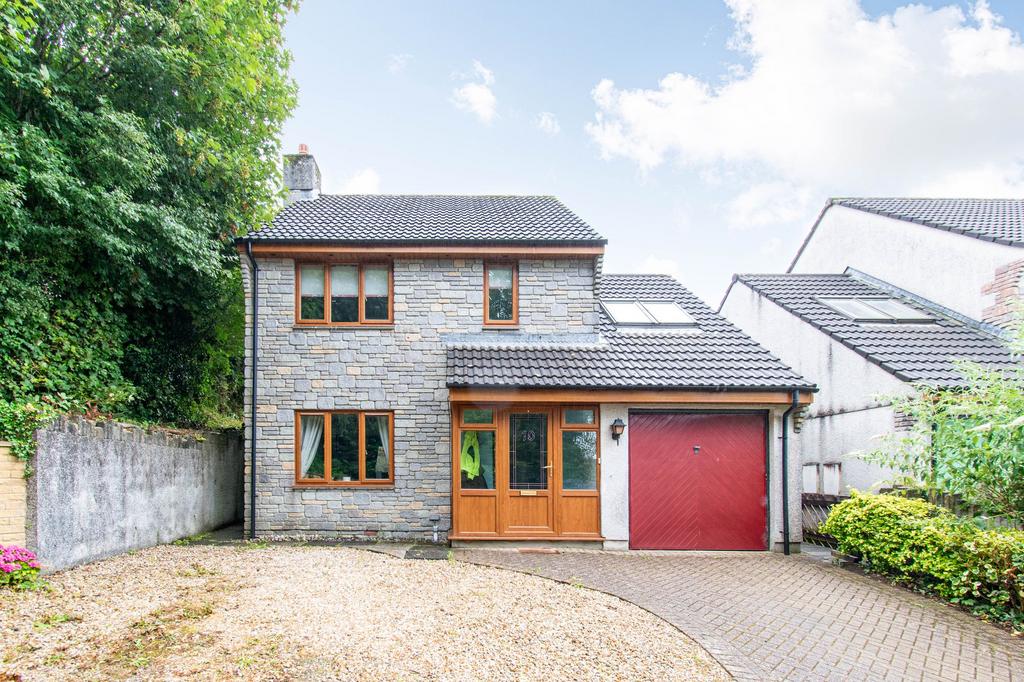 Oak Drive, Liskeard, PL14 3 bed detached house - £1,500 pcm (£346 pw)