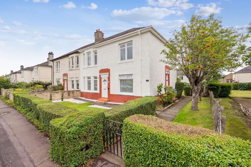 Dykebar Avenue, Knightswood, Glasgow... 2 bed flat for sale - £135,000