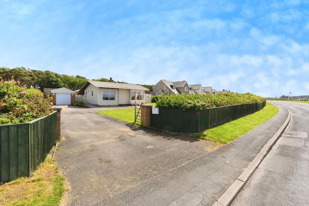 Skinburness Road, Wigton CA7 3 bed bungalow - £350,000