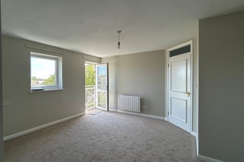 Houses to rent in Kent | OnTheMarket