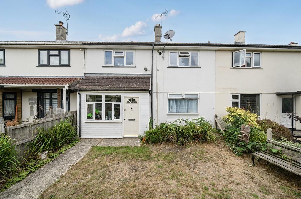 Eshton Walk, Park South, Swindon, SN3 3 bed terraced house - £240,000