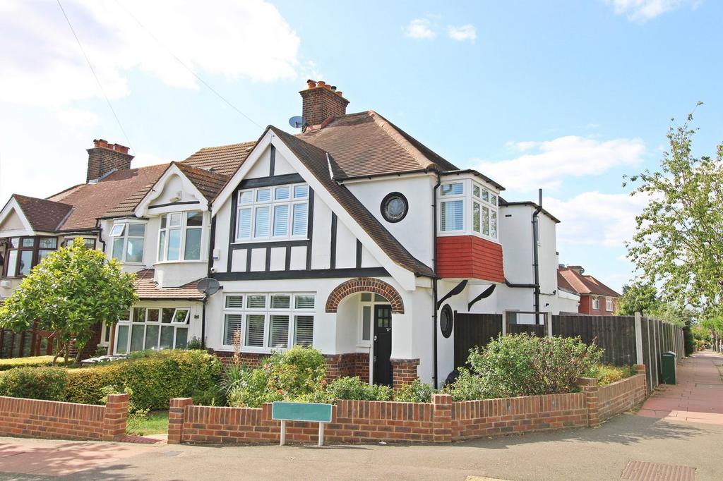 Beck Way, Beckenham, BR3 3 bed end of terrace house for sale - £795,000