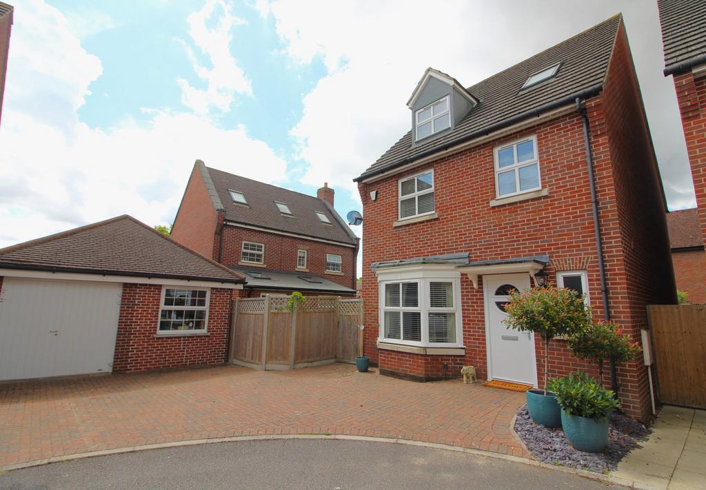 Convent Gardens, Baldock, SG7 4 bed detached house - £650,000