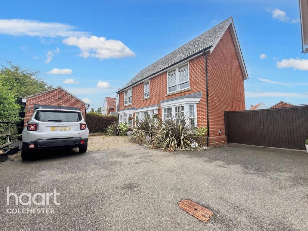 Bower Grove, Colchester 5 bed detached house for sale - £550,000