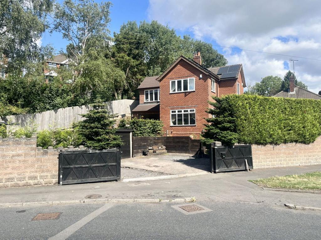 Birch Coppice, Brierley Hill DY5 3 bed detached house for sale - £350,000