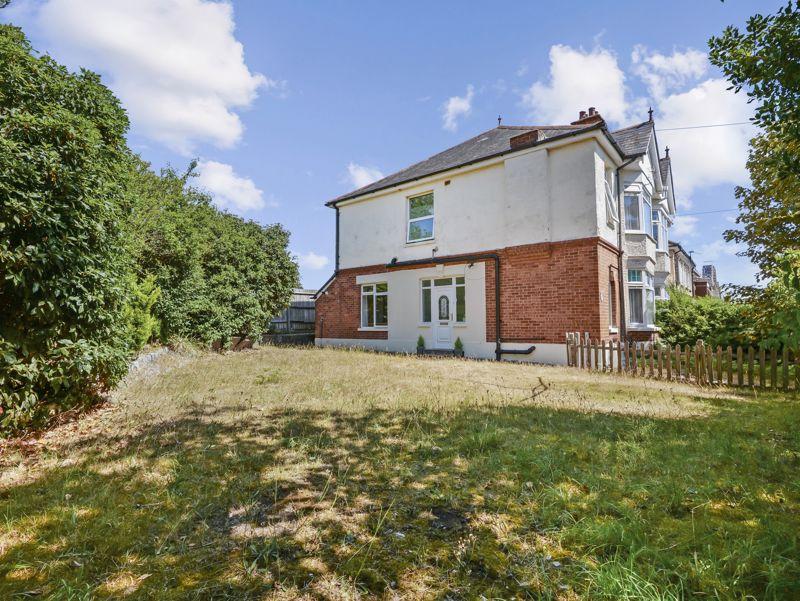 Wroxham Road, Poole BH12 5 bed semi-detached house for sale - £400,000