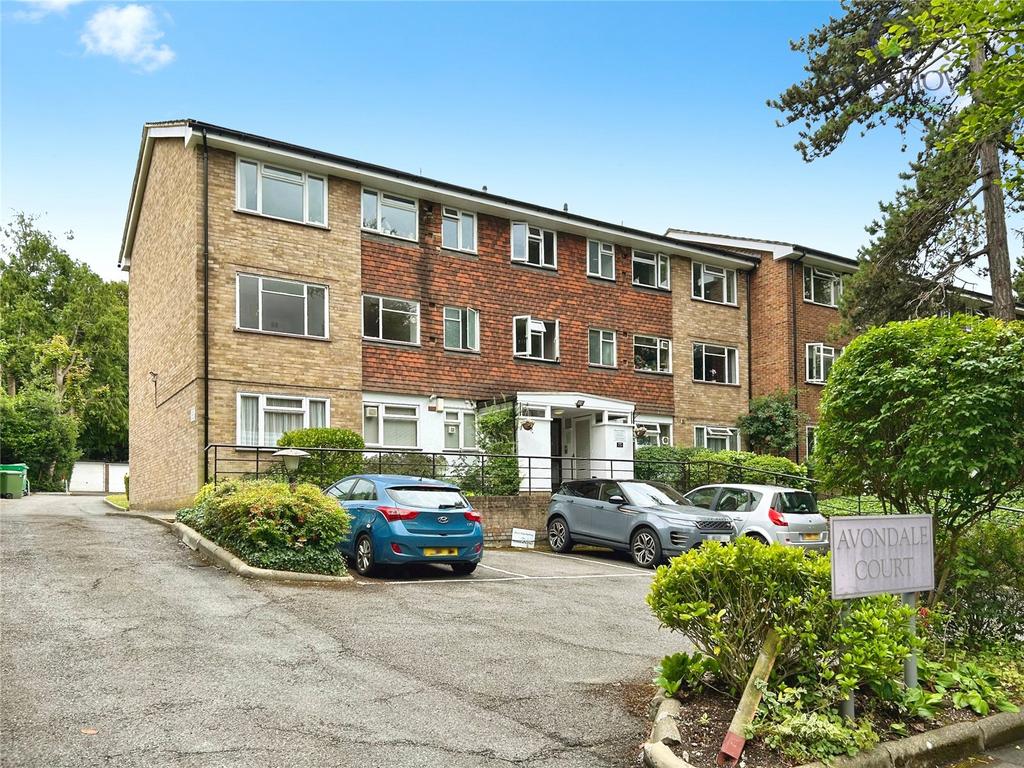 Brighton Road, Sutton SM2 2 bed flat for sale - £300,000