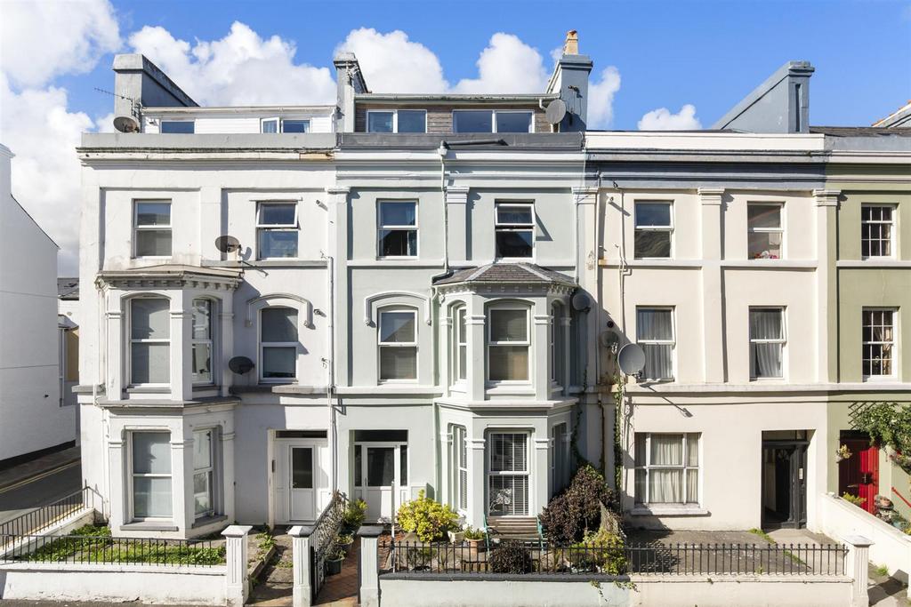 5 Rosemount, Isle of Man IM1 10 bed townhouse for sale - £460,000