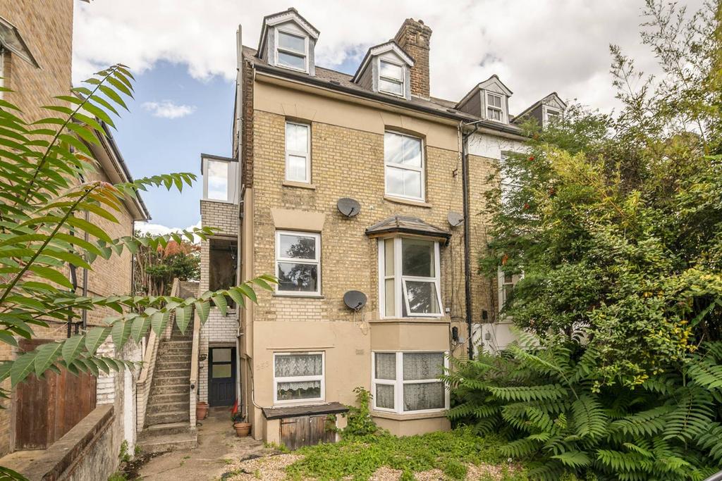 Kingston Road, Wimbledon, London, SW19 1 bed flat to rent - £2,400 pcm (£554 pw)