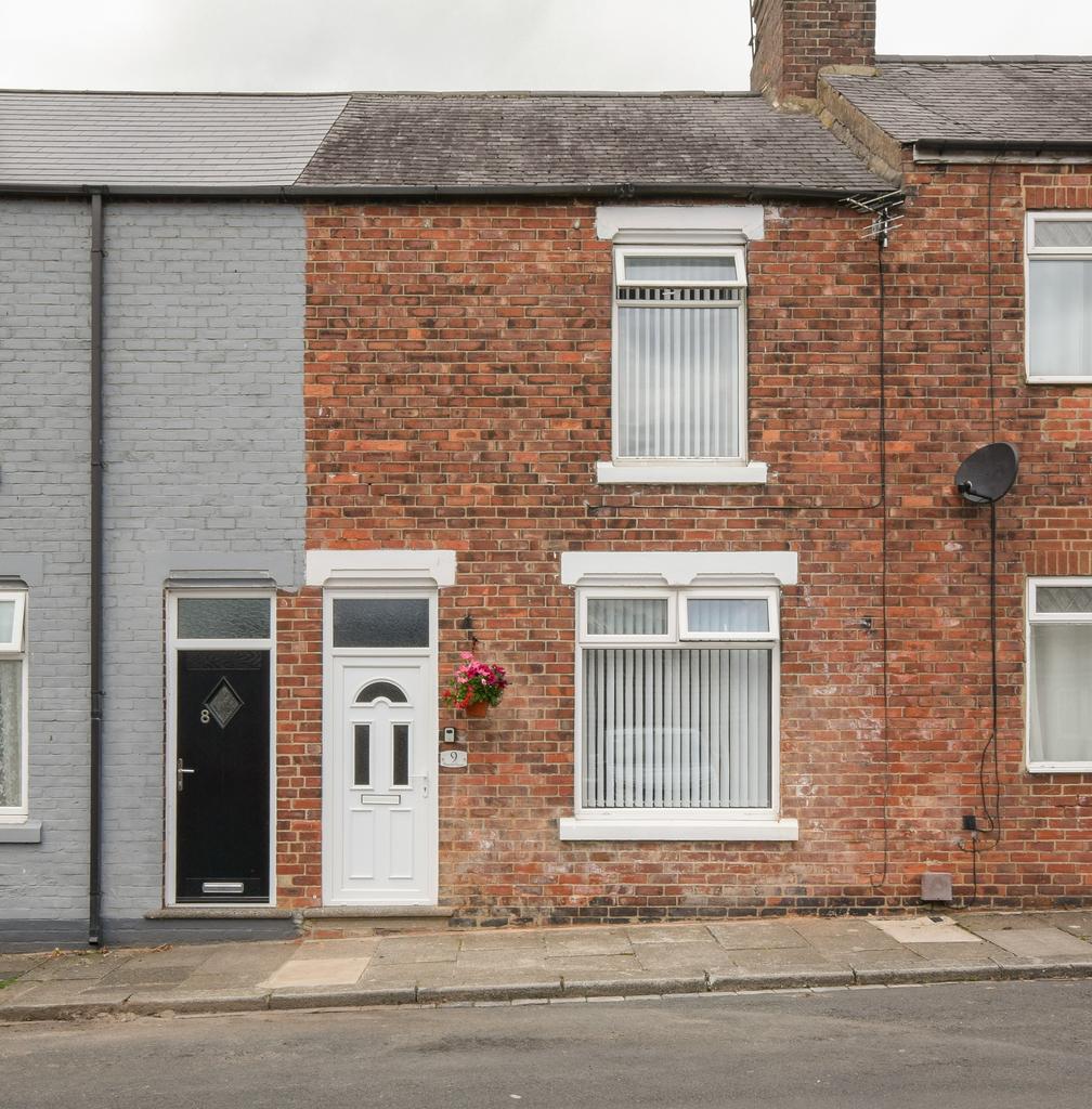 Waterloo Terrace, Shildon DL4 2 bed terraced house for sale - £72,000