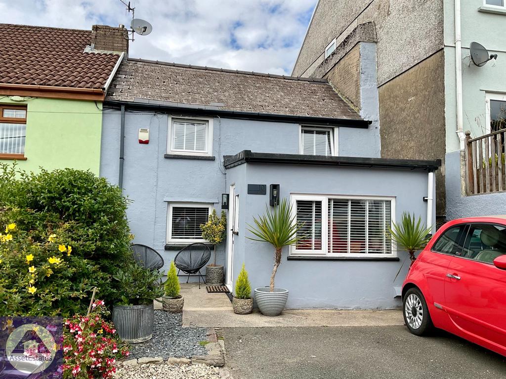 Parrot Row, Blaina, Abertillery 2 bed cottage - £145,950