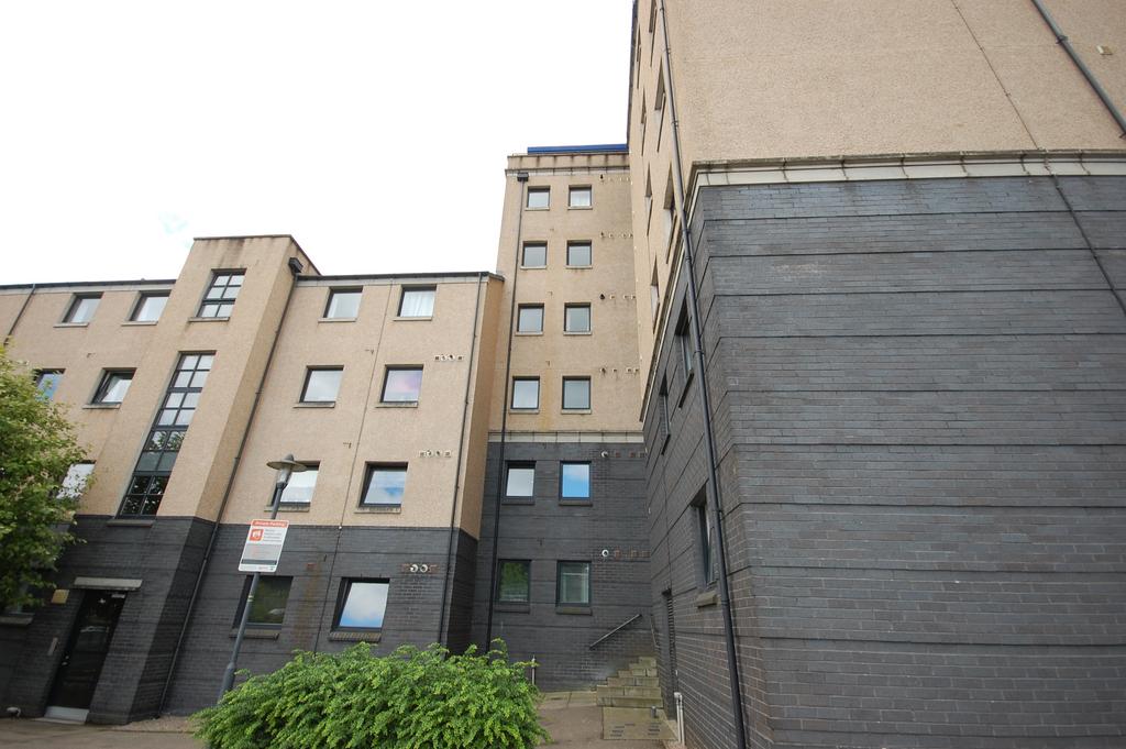 Riverside Drive, Aberdeen, AB11 2 bed flat - £950 pcm (£219 pw)