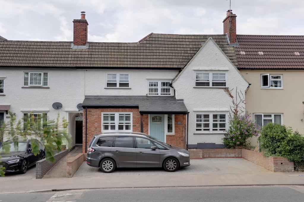 Walkern Road, STEVENAGE SG1 4 bed terraced house - £500,000