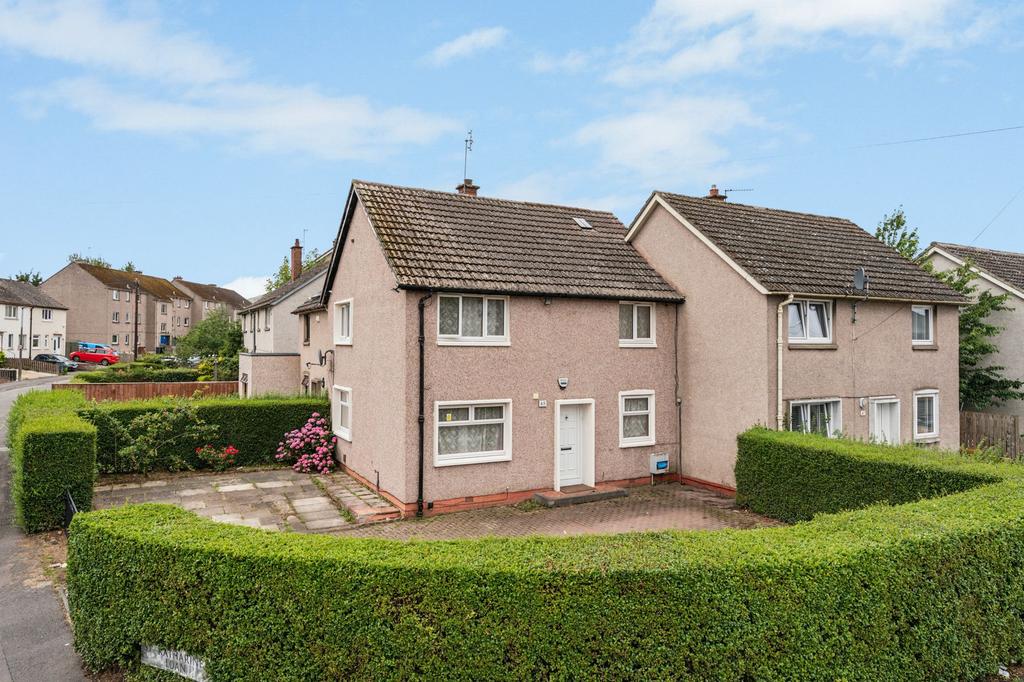 Gracemount Drive, Edinburgh, EH16 3 bed terraced house - £225,000