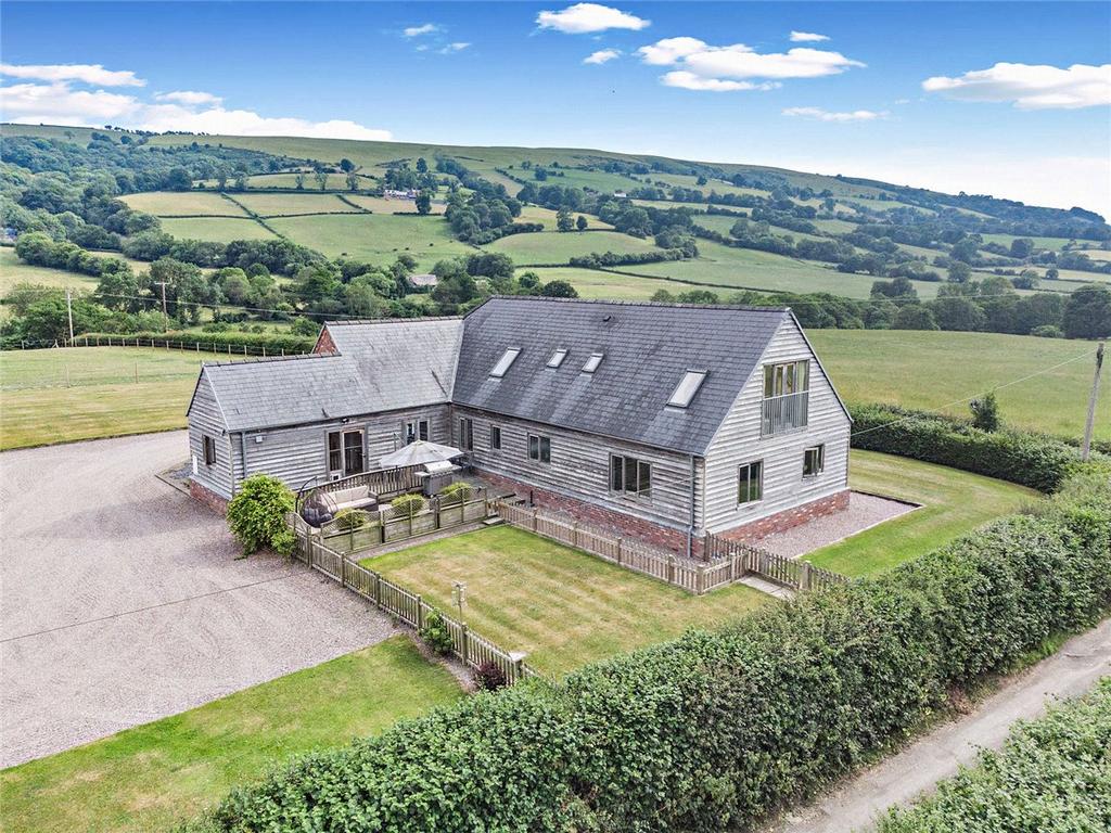 Trewern, Welshpool, Powys, SY21 4 bed equestrian property for sale - £ ...