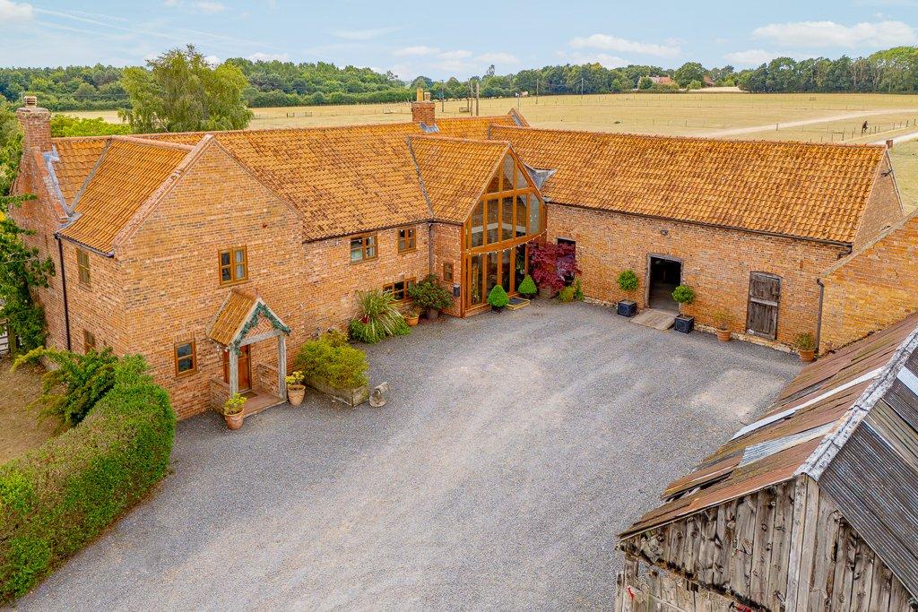Blacksmiths Lane, Lincoln LN6 6 bed equestrian property for sale - £ ...