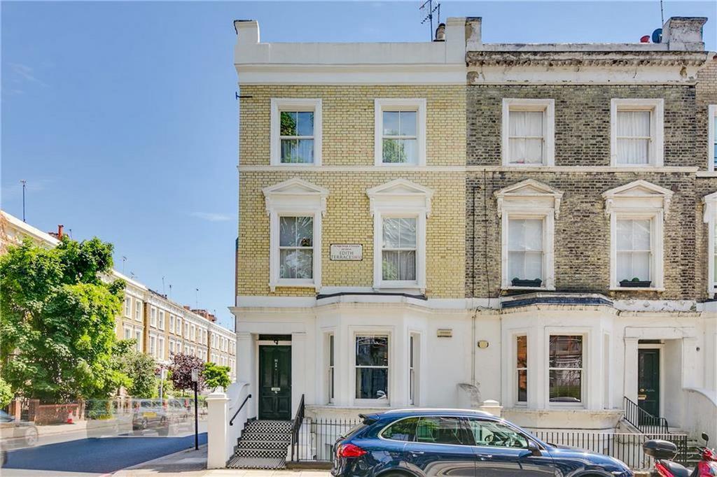 Edith Terrace, London SW10 2 bed flat to rent - £2,708 pcm (£625 pw)