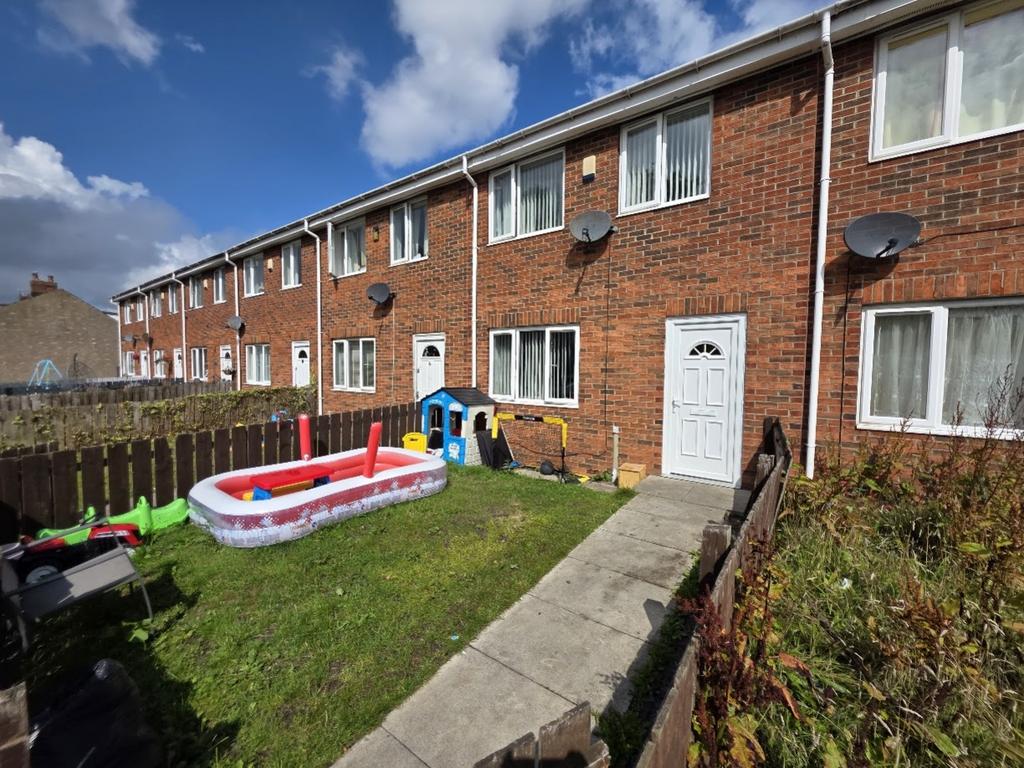 Store Terrace, Easington Lane... 3 bed terraced house for sale - £70,000