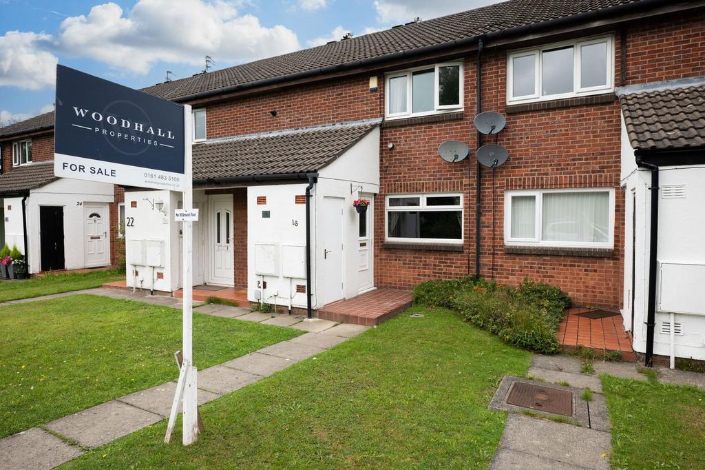 Ringmore Road, Bramhall, Stockport... 1 bed flat for sale - £175,000