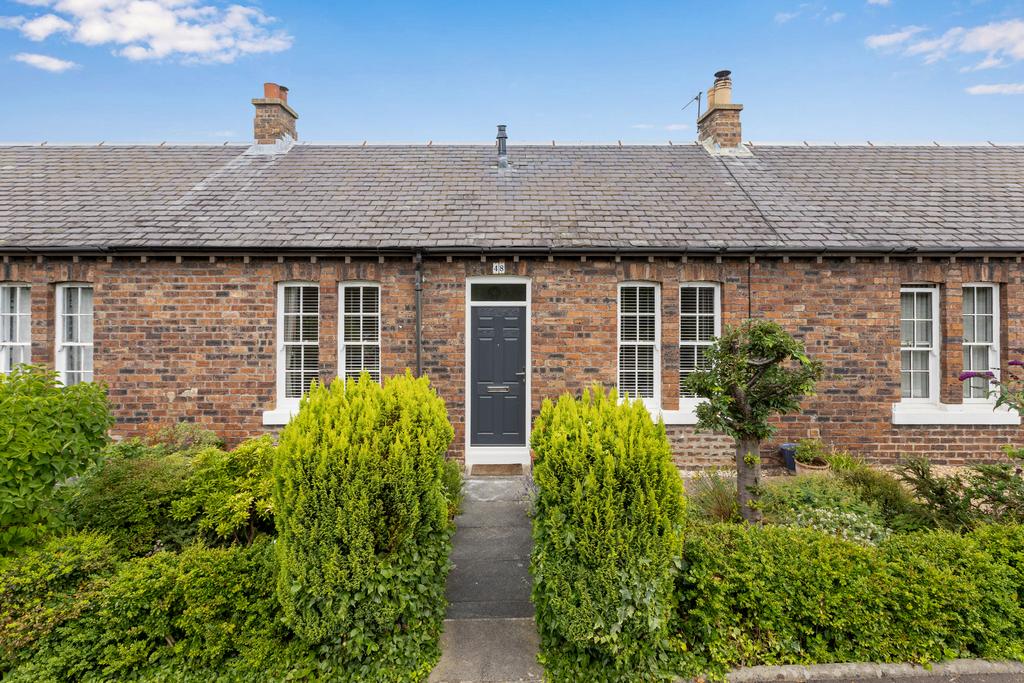 48 Third Street, Newtongrange... 2 bed terraced house - £215,000