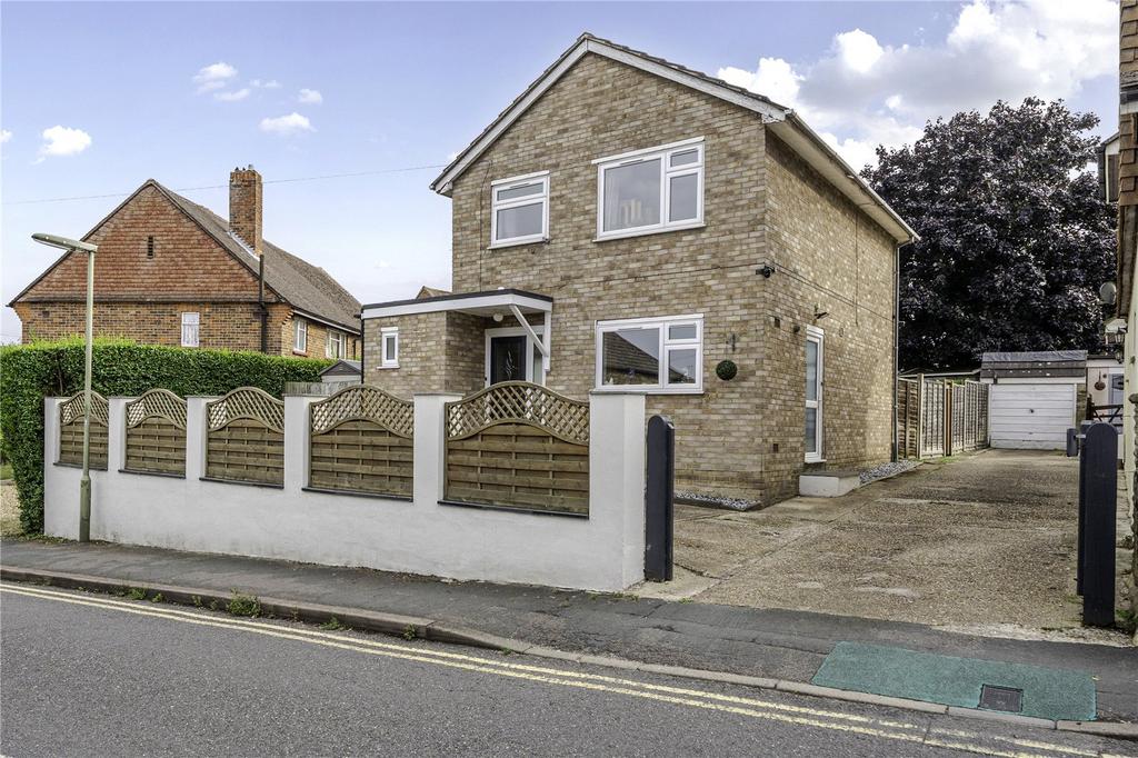 Barnby Road, Knaphill, Woking... 3 bed detached house - £480,000