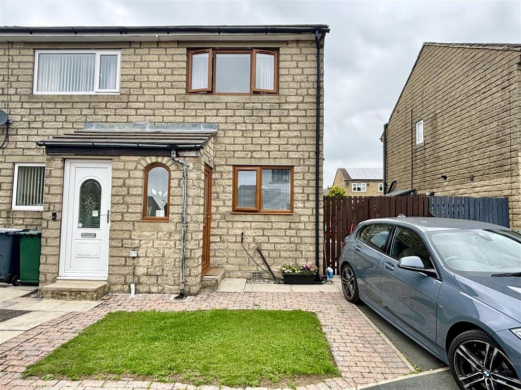 Bush Hill Fold, Bradford BD13 2 bed semi-detached house for sale - £160,000