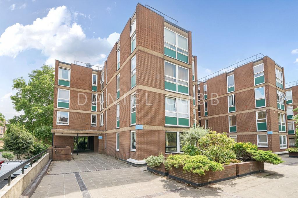 Vanbrugh Court, Wincott Street, SE11 2 bed flat - £675,000