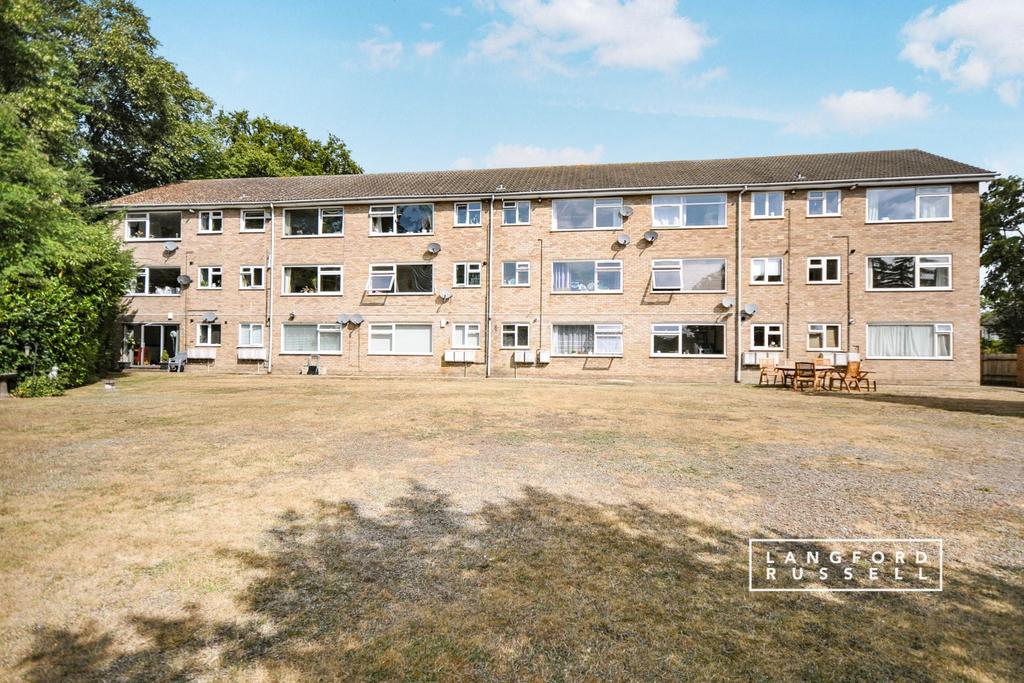 Willow Grove Chislehurst BR7 1 bed flat - £1,500 pcm (£346 pw)