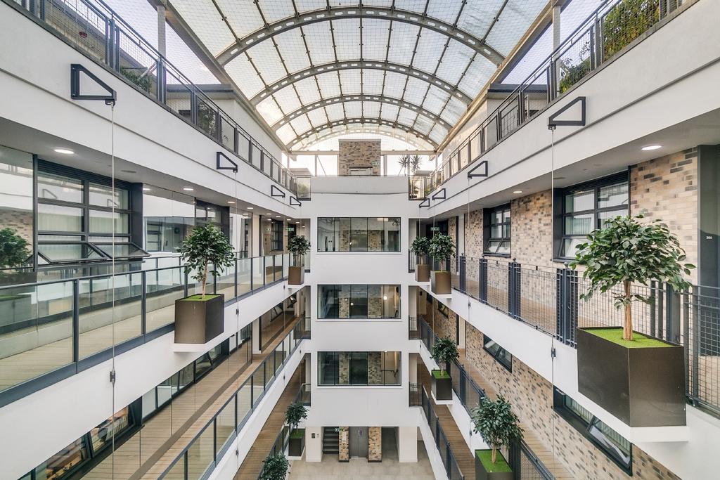 Carlow Street, London, Camden Town 2 bed apartment - £3,500 pcm (£808 pw)