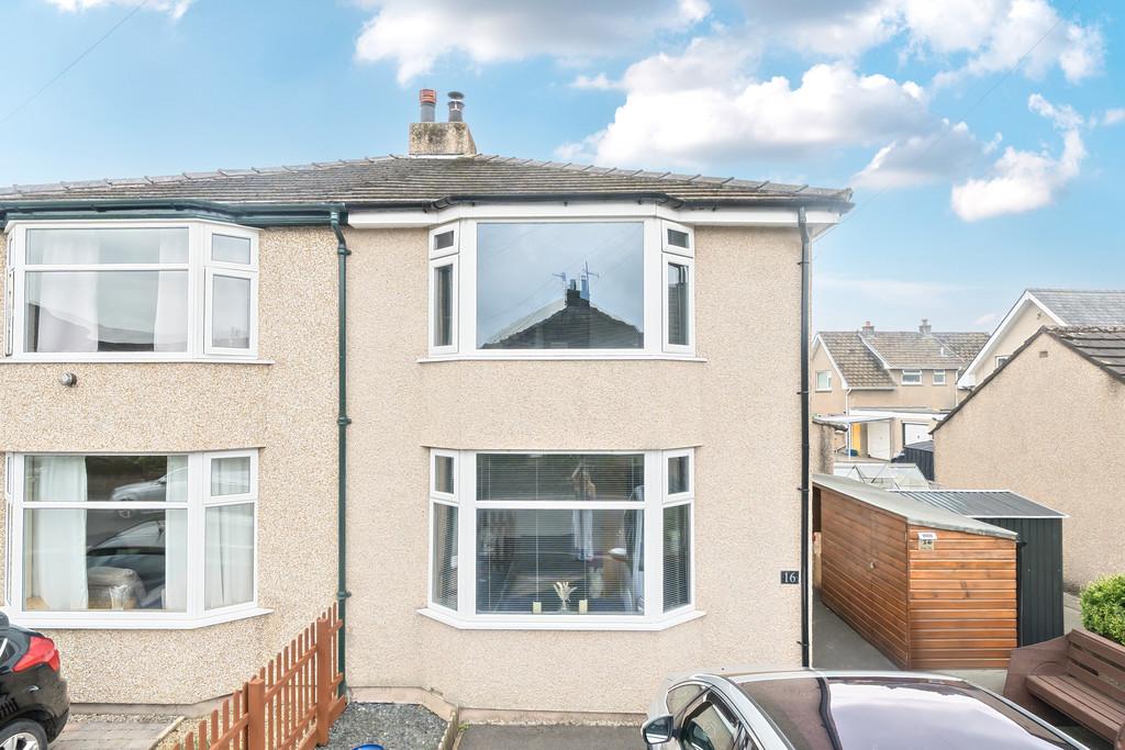 16 Finley Close, Kendal, Cumbria, LA9... 3 bed semi-detached house for ...