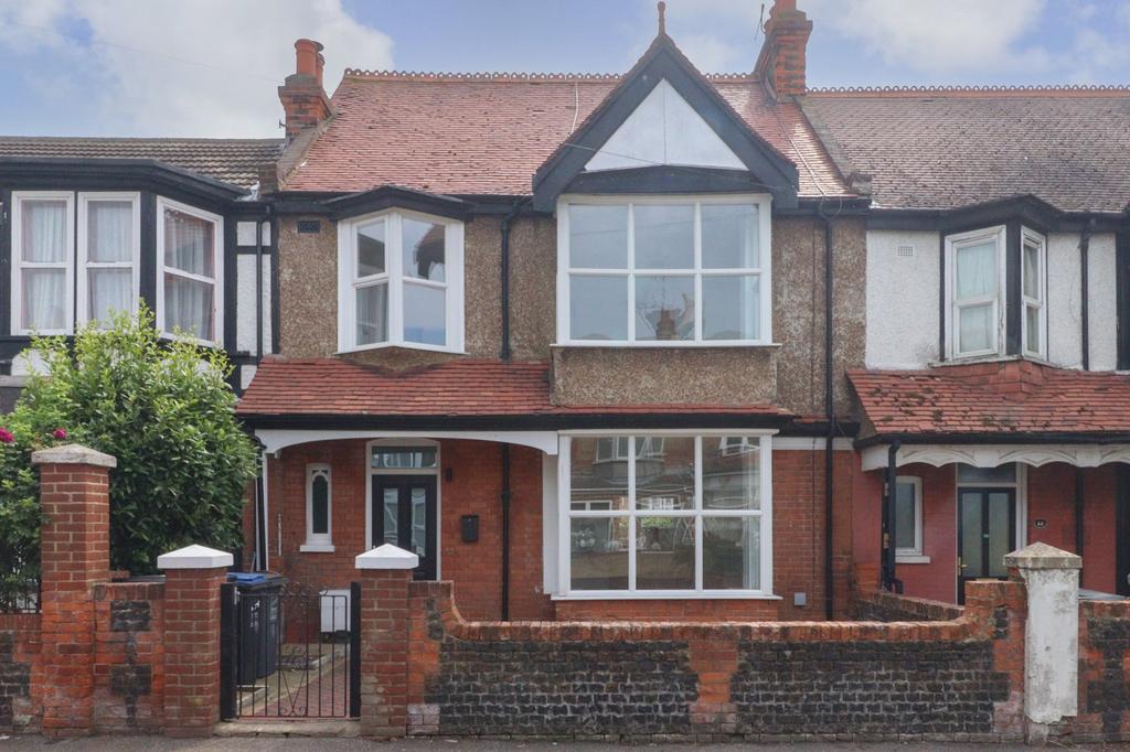 Approach Road, Margate, Kent, CT9 4 bed terraced house - £300,000
