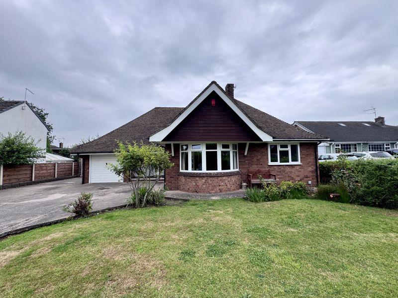 Sandbach Road, West Heath, Congleton 2 bed bungalow to rent - £1,350 ...