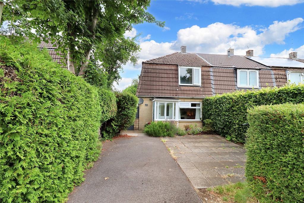Queens Drive, Bath, BA2 2 bed end of terrace house - £300,000