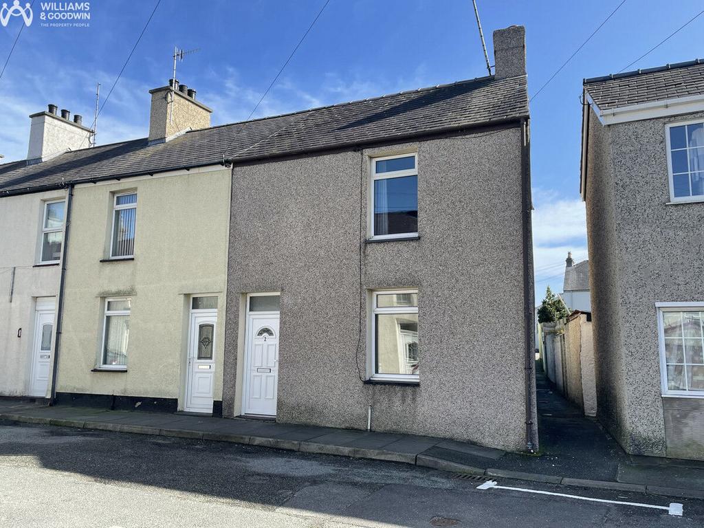 Gilbert Street, Holyhead, Anglesey, LL65 2 bed end of terrace house for ...
