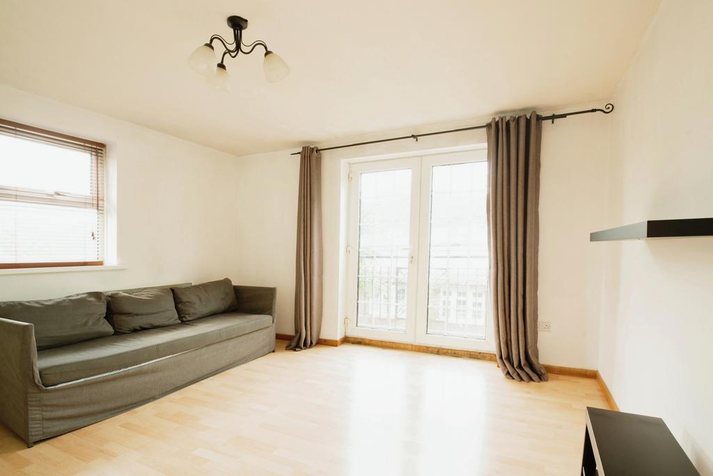 Schooner Way, Cardiff, CF10 2 bed flat - £1,000 pcm (£231 pw)