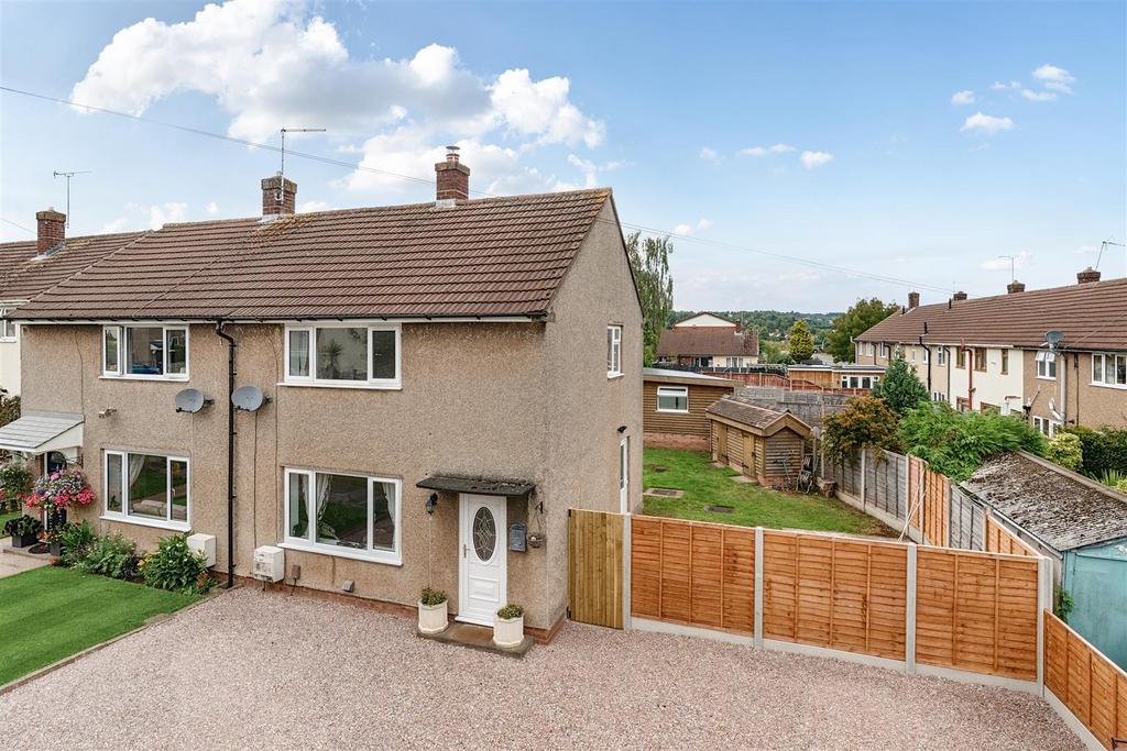 Salisbury Drive, Kidderminster 2 bed semi-detached house - £219,000