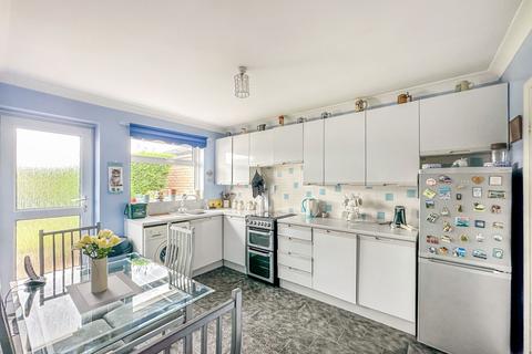 Houses for sale in HU6 | OnTheMarket