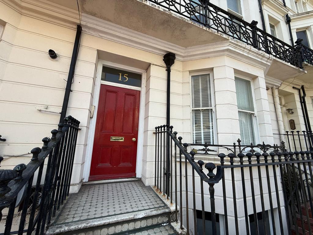 Powis Road, Brighton BN1 1 bed flat - £995 pcm (£230 pw)