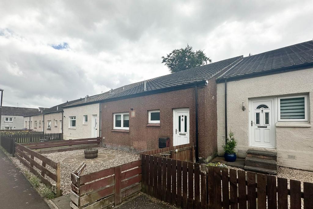 Cameron Way, Livingston EH54 3 bed house - £1,000 pcm (£231 pw)