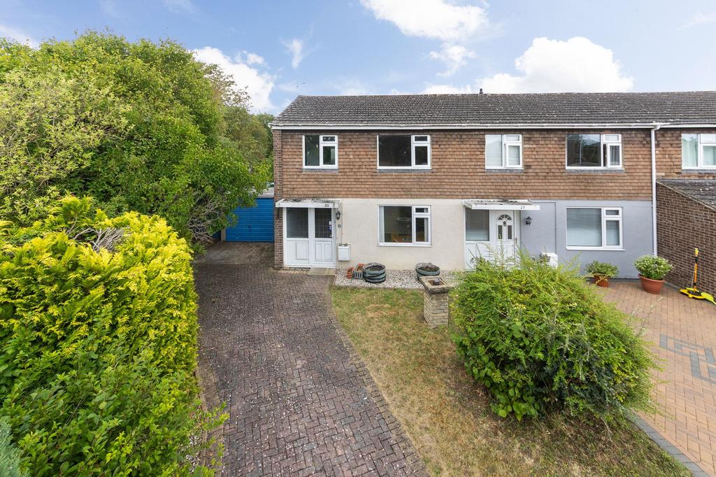 Watson Crescent, Abingdon OX13 3 bed terraced house - £329,500