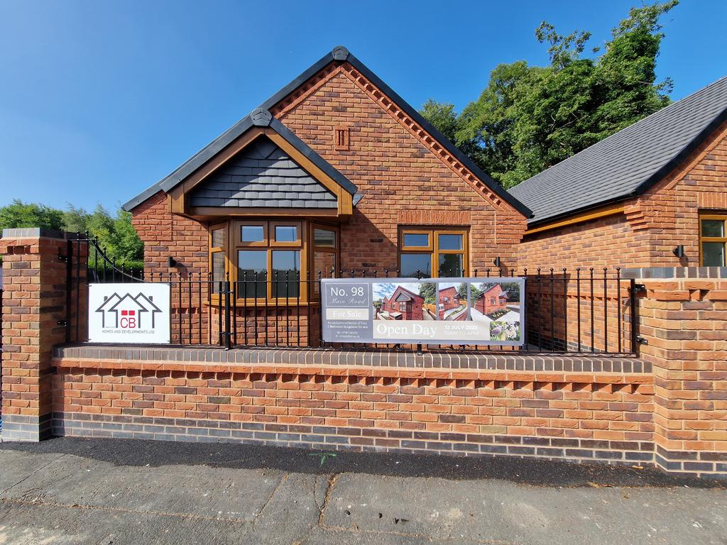 98a Main Road Brereton, WS15 1DY 2 bed bungalow for sale - £320,000