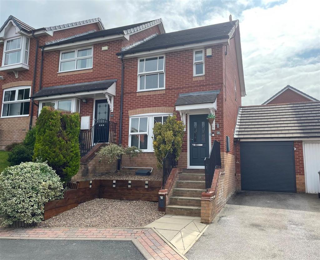 Longroyd, Cote Farm, Thackley 3 bed townhouse - £265,000