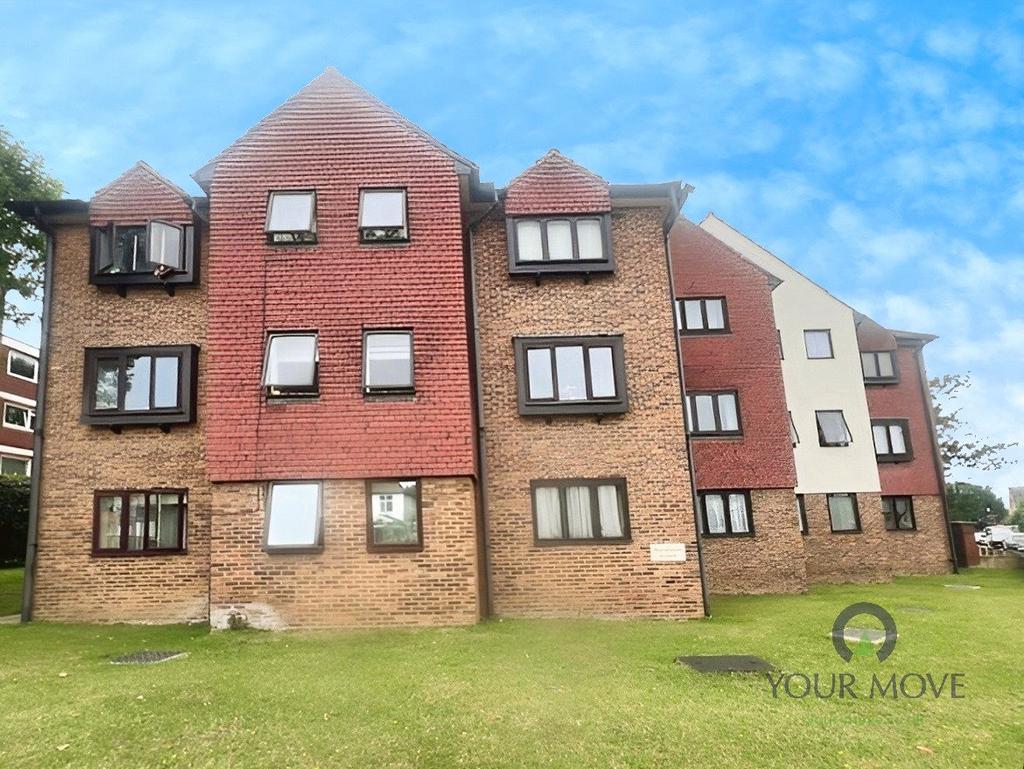 Manor Road, Wallington SM6 Studio to rent - £1,050 pcm (£242 pw)