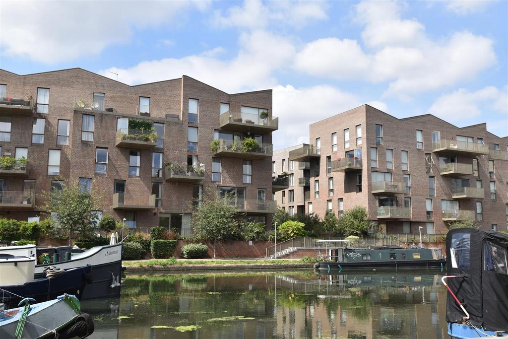 Halyard Court, Durham Wharf Drive... 3 bed penthouse for sale - £825,000