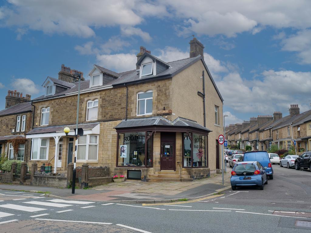 Bowerham Road, Lancaster, LA1 4AG 3 bed flat - £825 pcm (£190 pw)