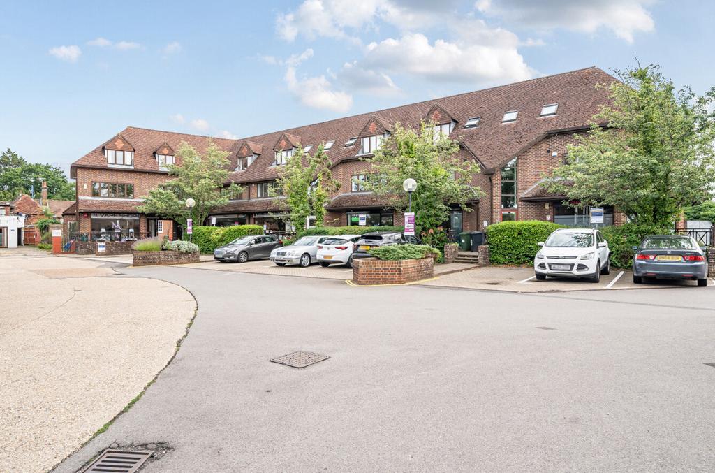 Jengers Mead, Billingshurst, RH14 1 bed flat for sale - £169,950
