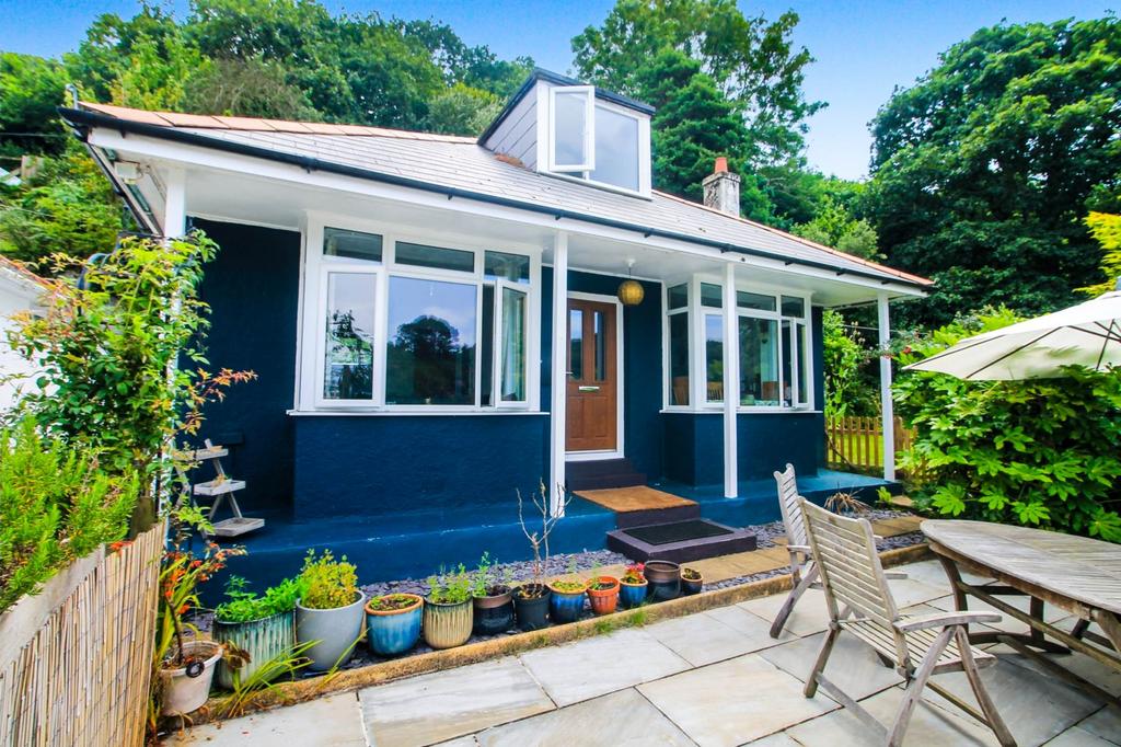 Downs View, Looe PL13 3 bed detached house - £329,000