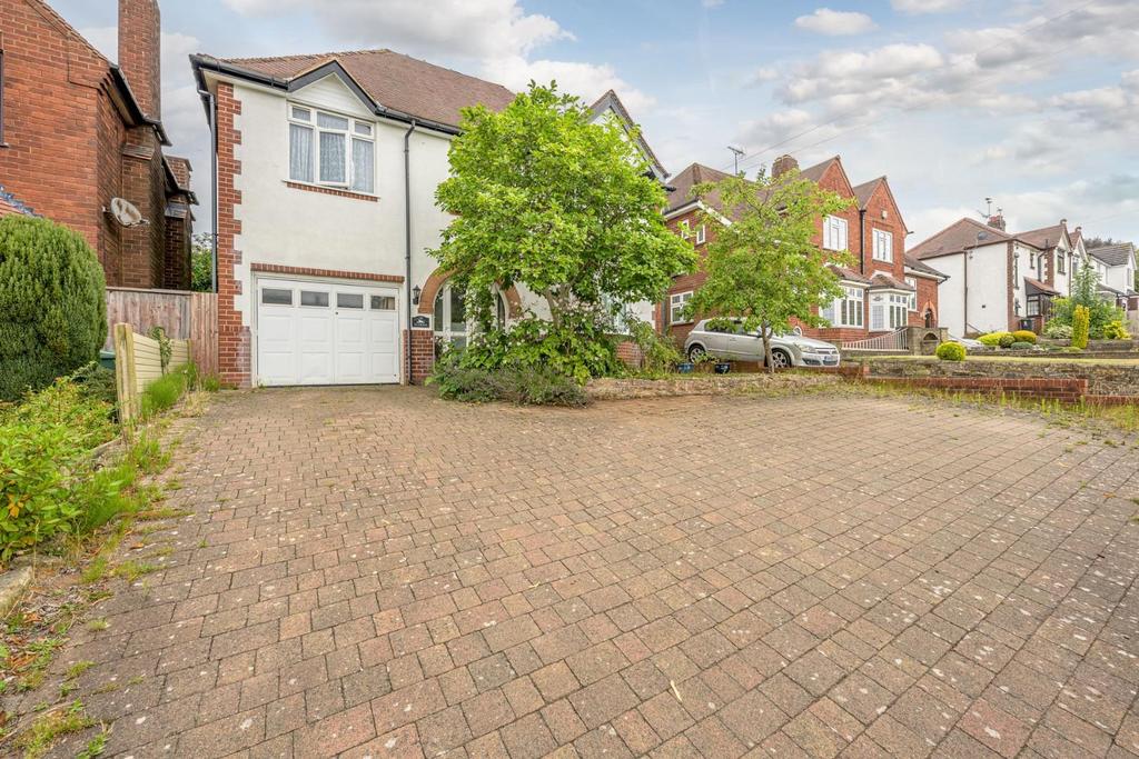 Gospel End Road, Sedgley, DY3 3YS 4 bed detached house for sale - £475,000