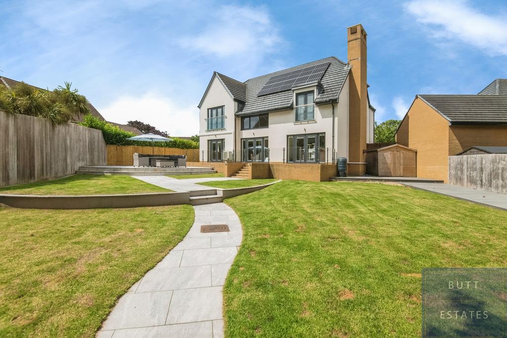 Exeter EX2 4 bed detached house - £1,250,000